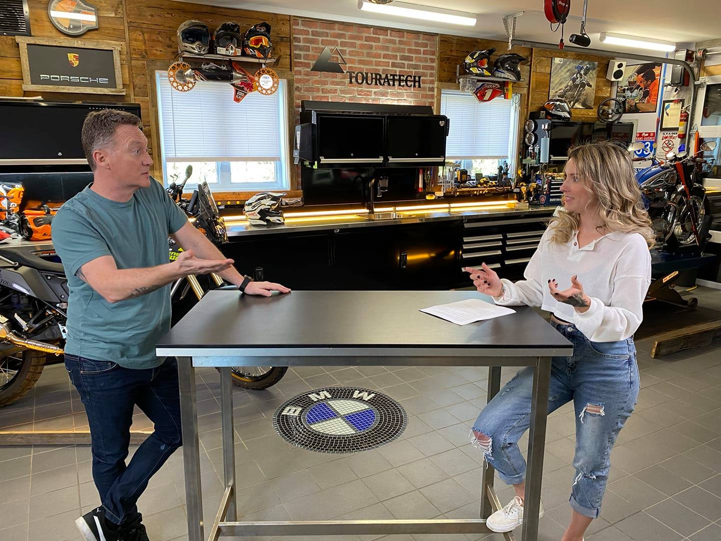 La moto, un style de vie pour Cyndi Martin - BP Arts Média