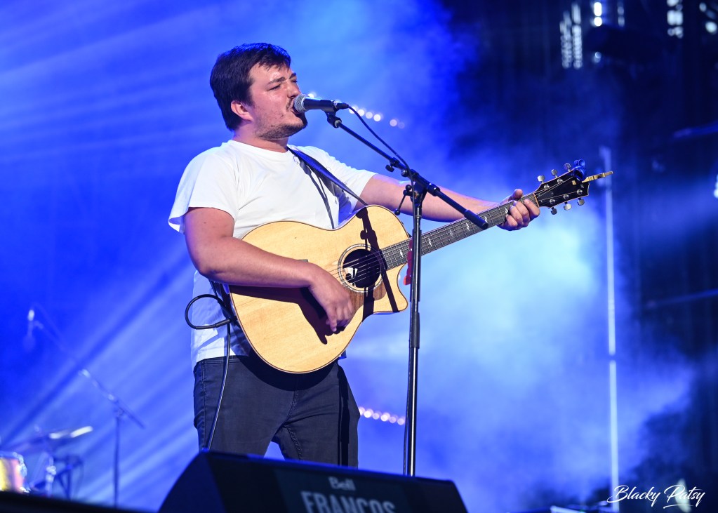 FRANCOS : Le spectacle festif offert par Émile Bilodeau et ses invités ...