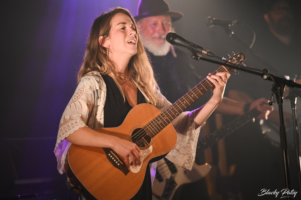 Lancement réussi pour l’album de Mylène Vallée - BP Arts Média