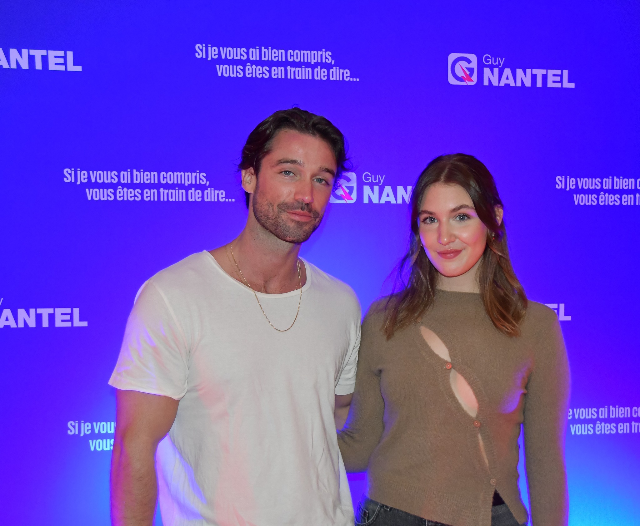 Qu’est-ce qu’on a appris sur le tapis rouge de la première médiatique ...