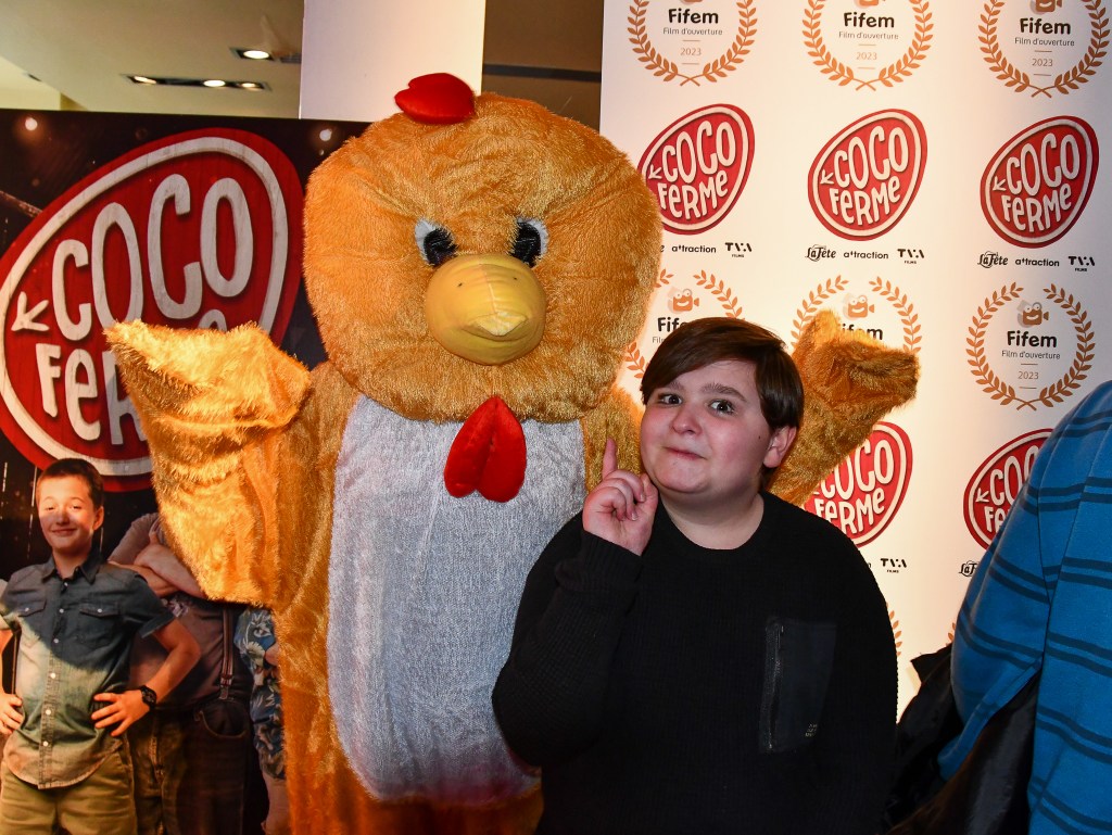 Tapis rouge familial pour Coco ferme - BP Arts Média