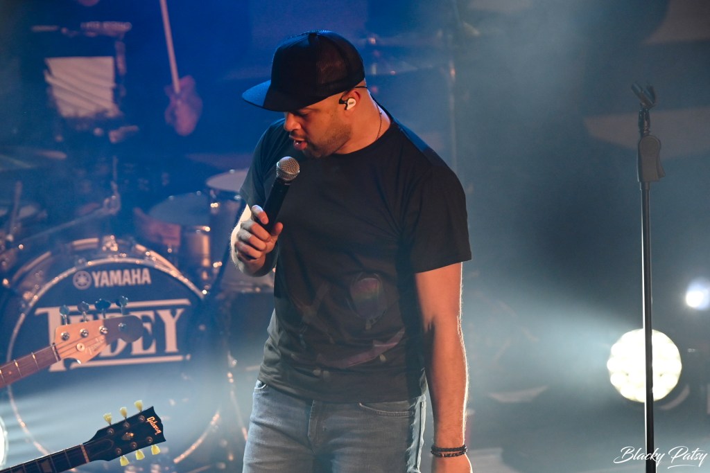 Tebey rassemble la foule au Studio TD - BP Arts Média