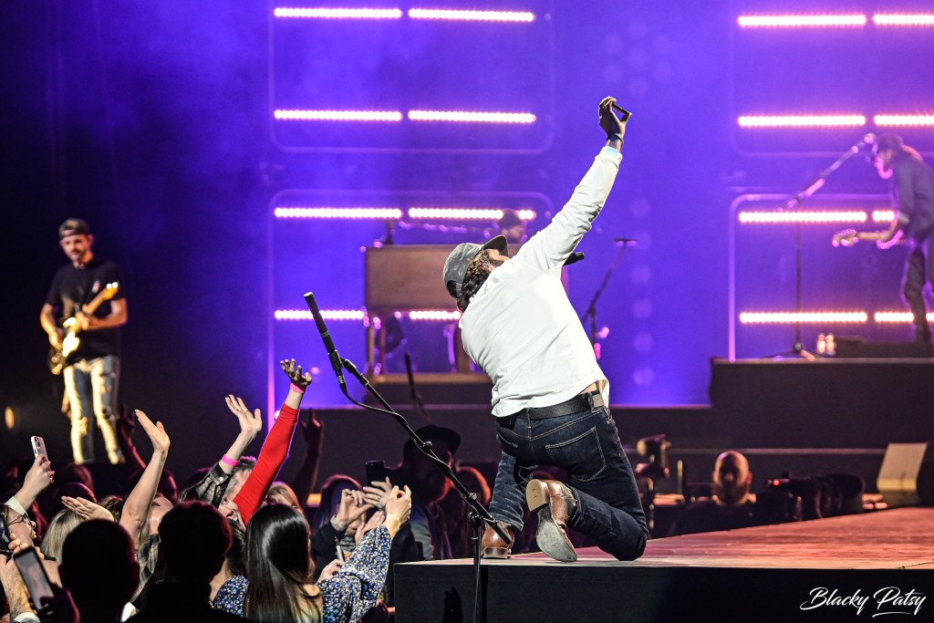 Thomas Rhett enchante ses fans au Centre Bell - BP Arts Média