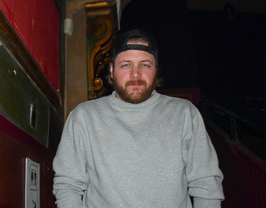 En savoir plus sur les chanteurs country Matt Lang, Véronique Labbé et ...