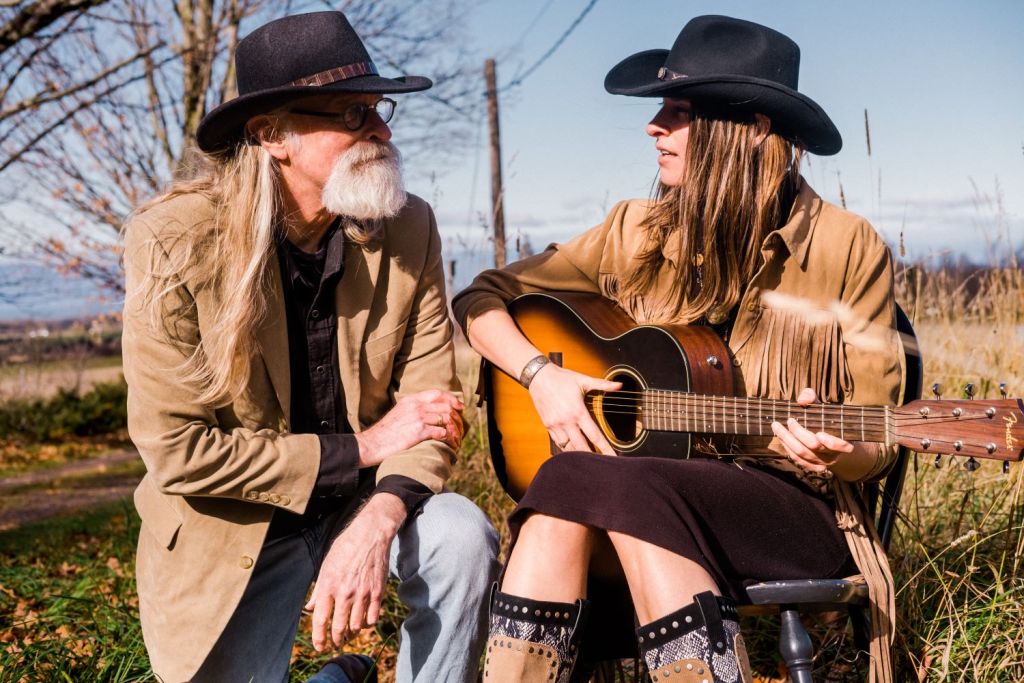 Émilie Clepper rassemble les générations, ainsi que le Québec et le ...