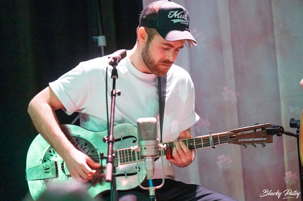 On découvre Pink Collar avec Brittany Kennell - BP Arts Média