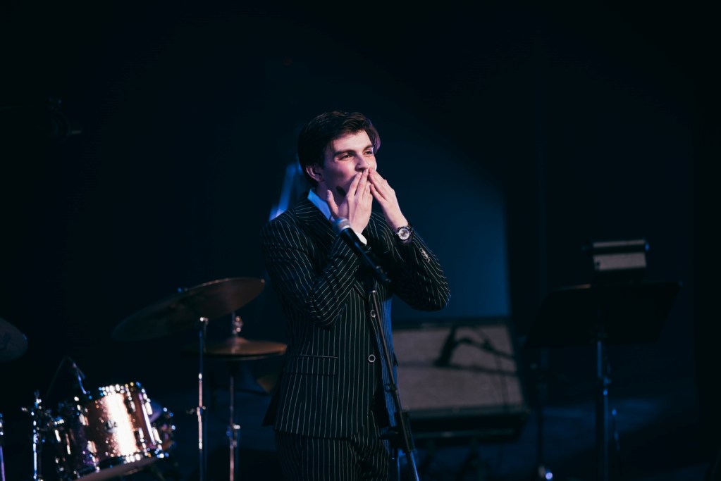 Le crooner David Marino en un mot : Phénoménal! - BP Arts Média
