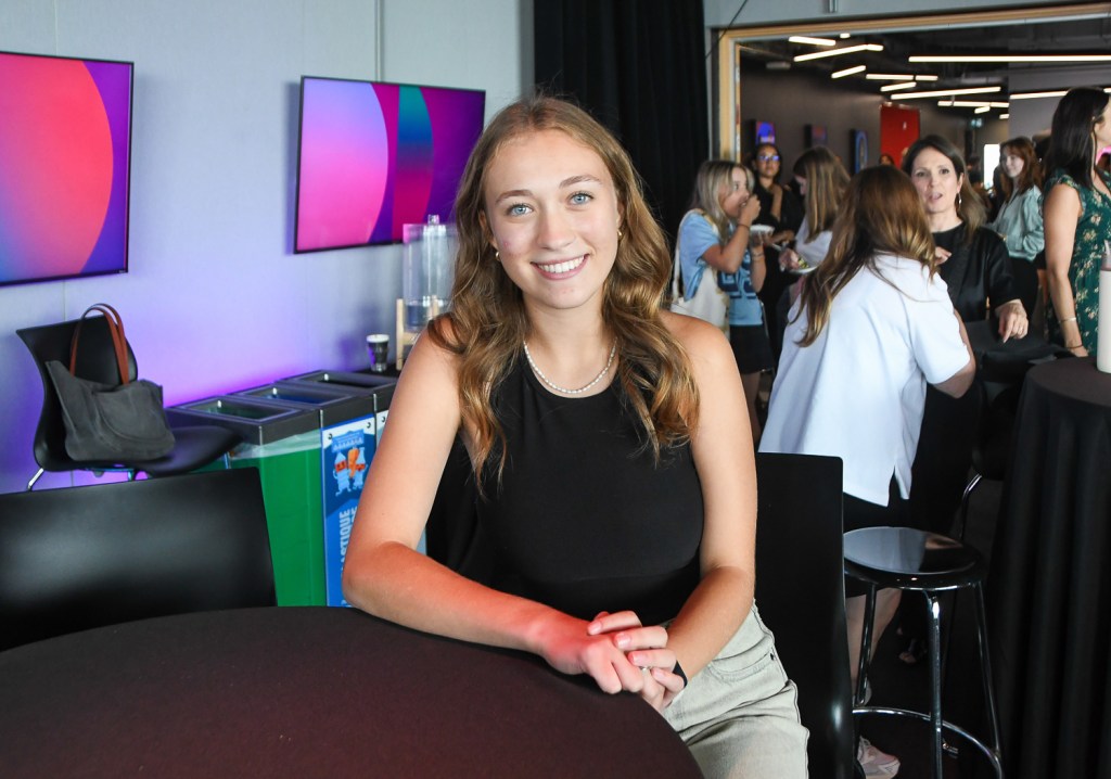Premier trio, Constance Munger flotte sur un nuage ! - BP Arts Média