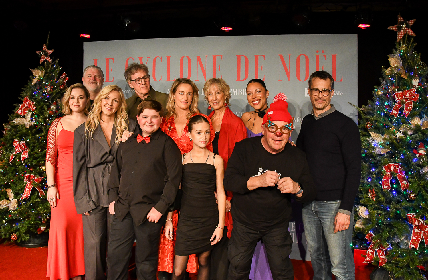 Nos photos du tapis rouge du film Le cyclone de Noël - BP Arts Média