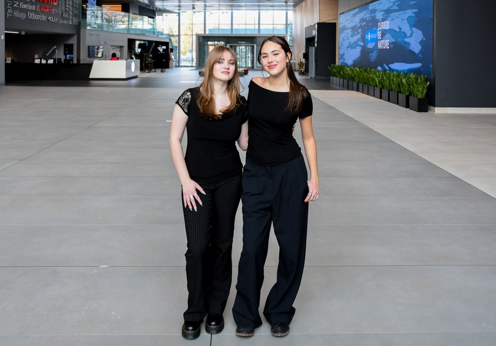 Rosalie Loiselle et Jasmine Lemée; deux actrices, deux bonnes amies ...