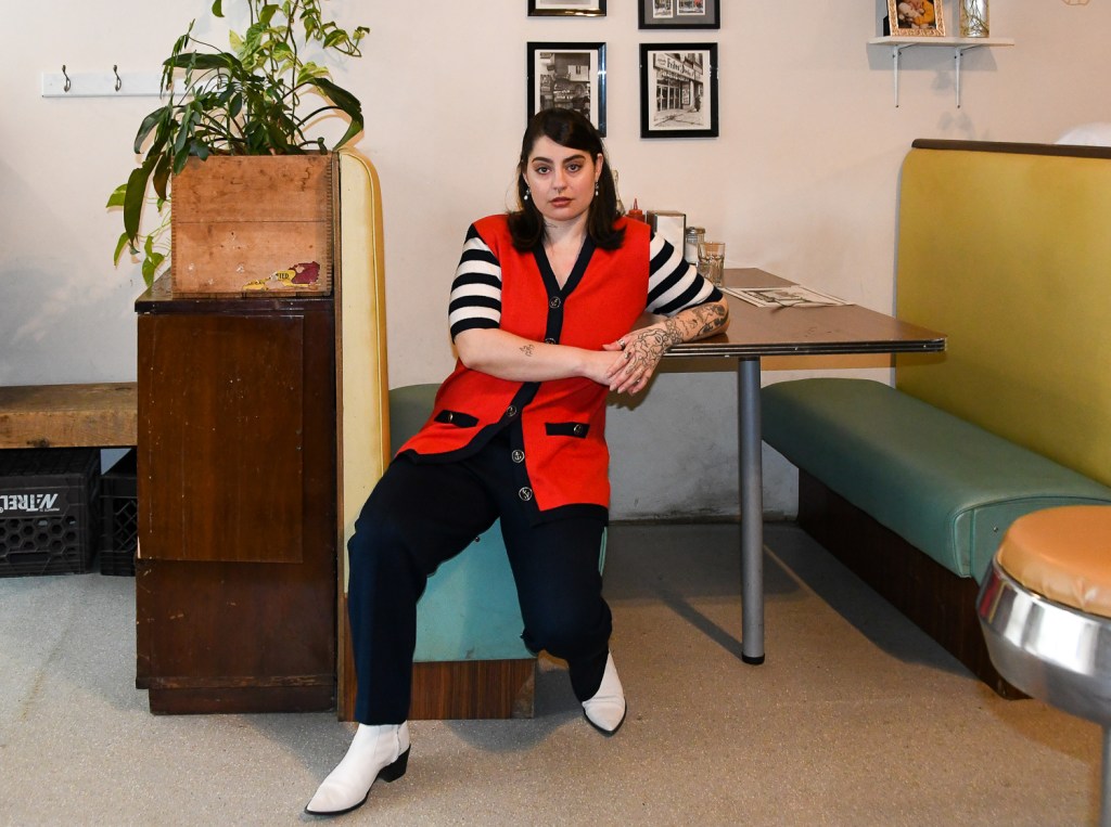 Crève-Cœur de Léonie Gray; mettre en musique sa vulnérabilité - BP Arts ...