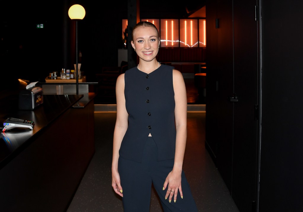 Nos photos du visionnement de presse de Premier trio, saison 3 - BP ...